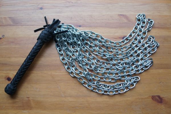 13. Giant Chain Flogger
